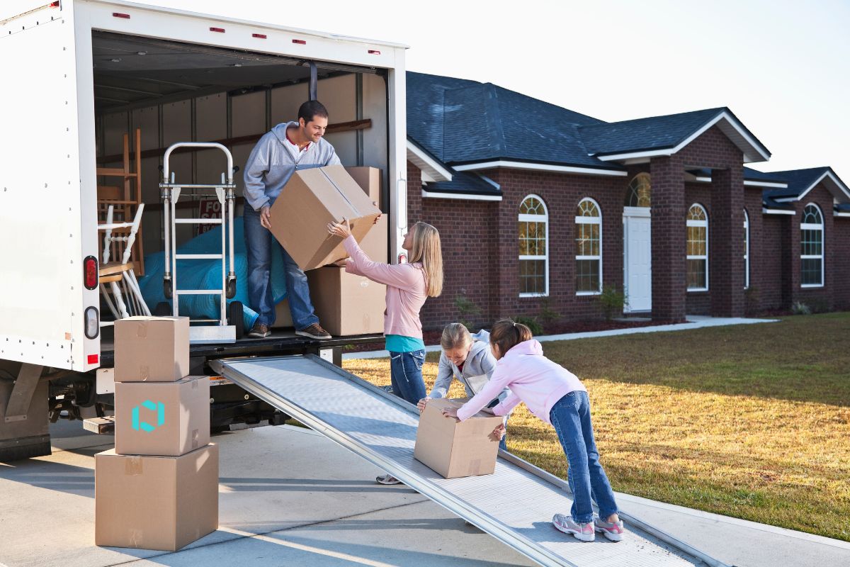 Moving Truck Unloading Services: Hire Muscle, Skip the Fees | Moving Muscle Blog